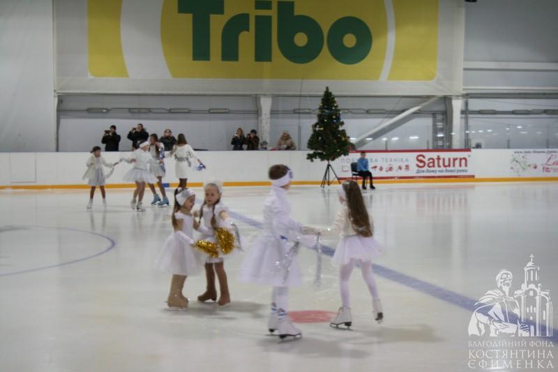 Новорічна казка на Льодовій арені